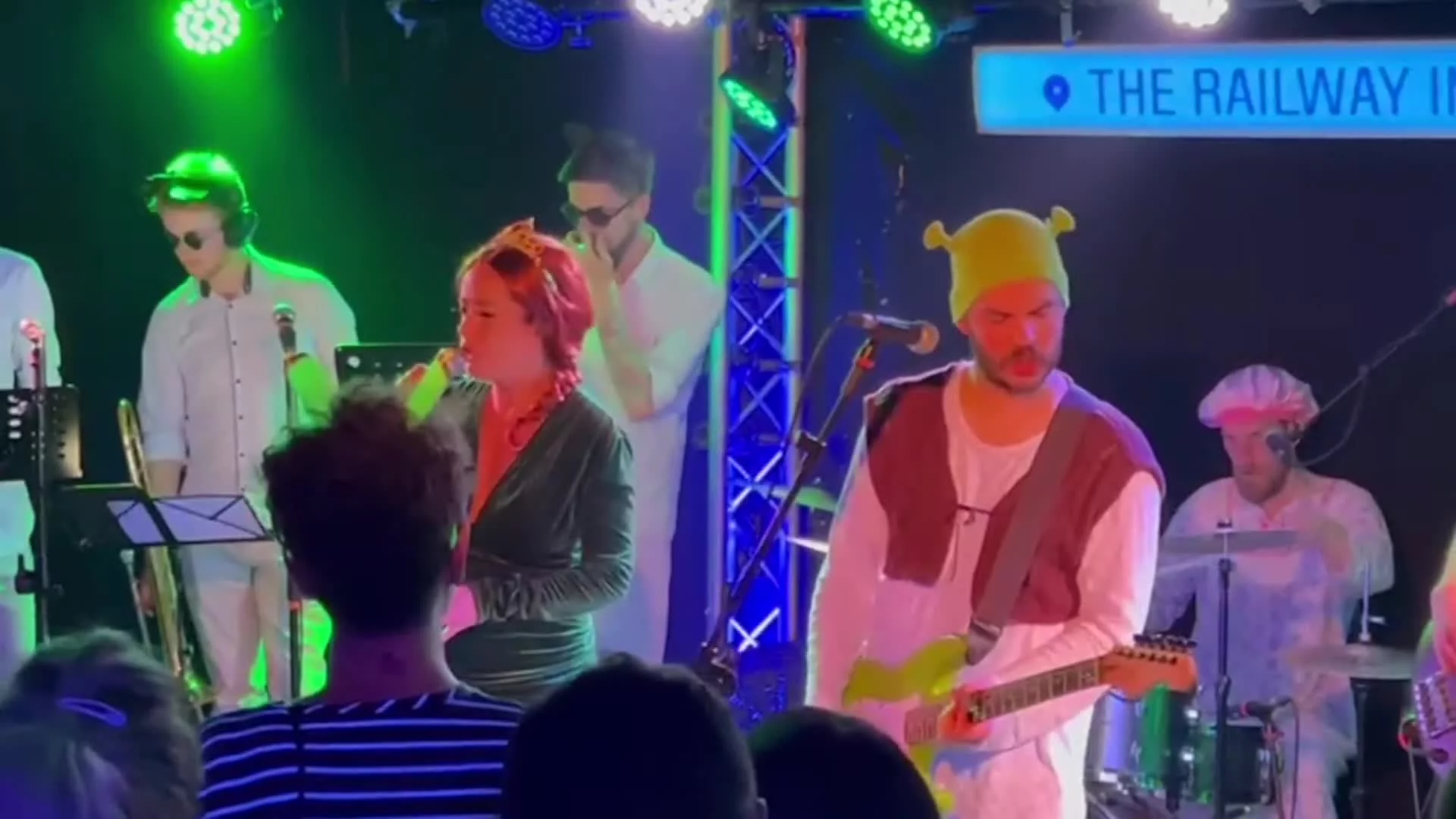 The Ogretones - VIDEOS